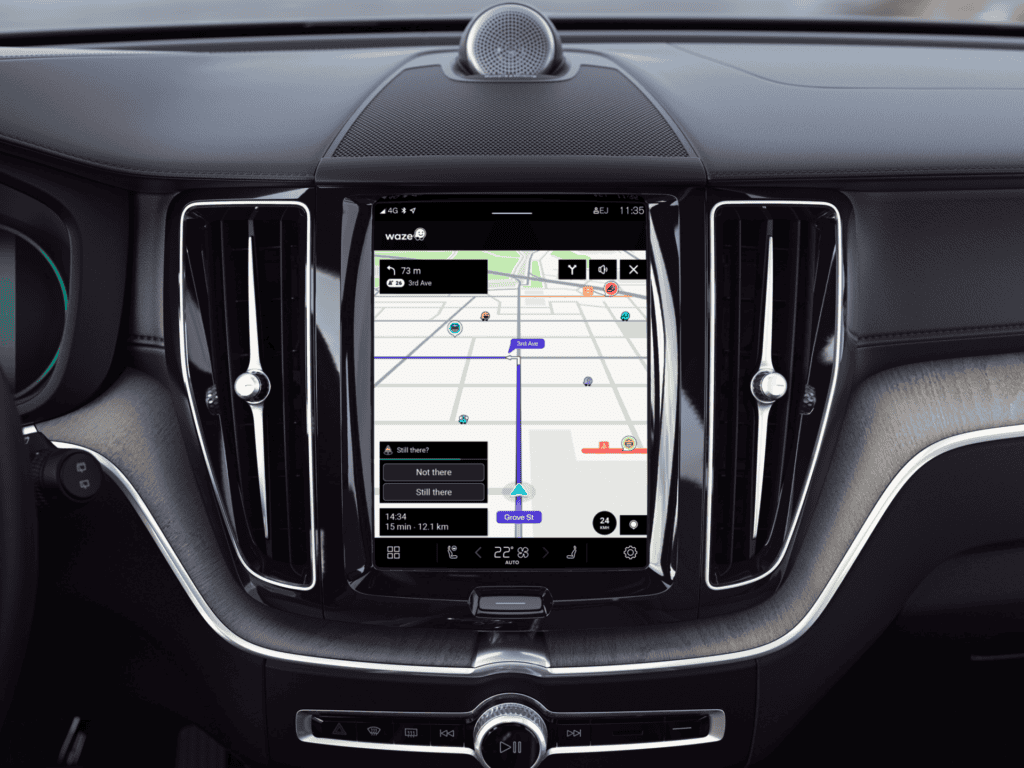 Volvo Cars intègre l’application de navigation « Waze » dans ses ...